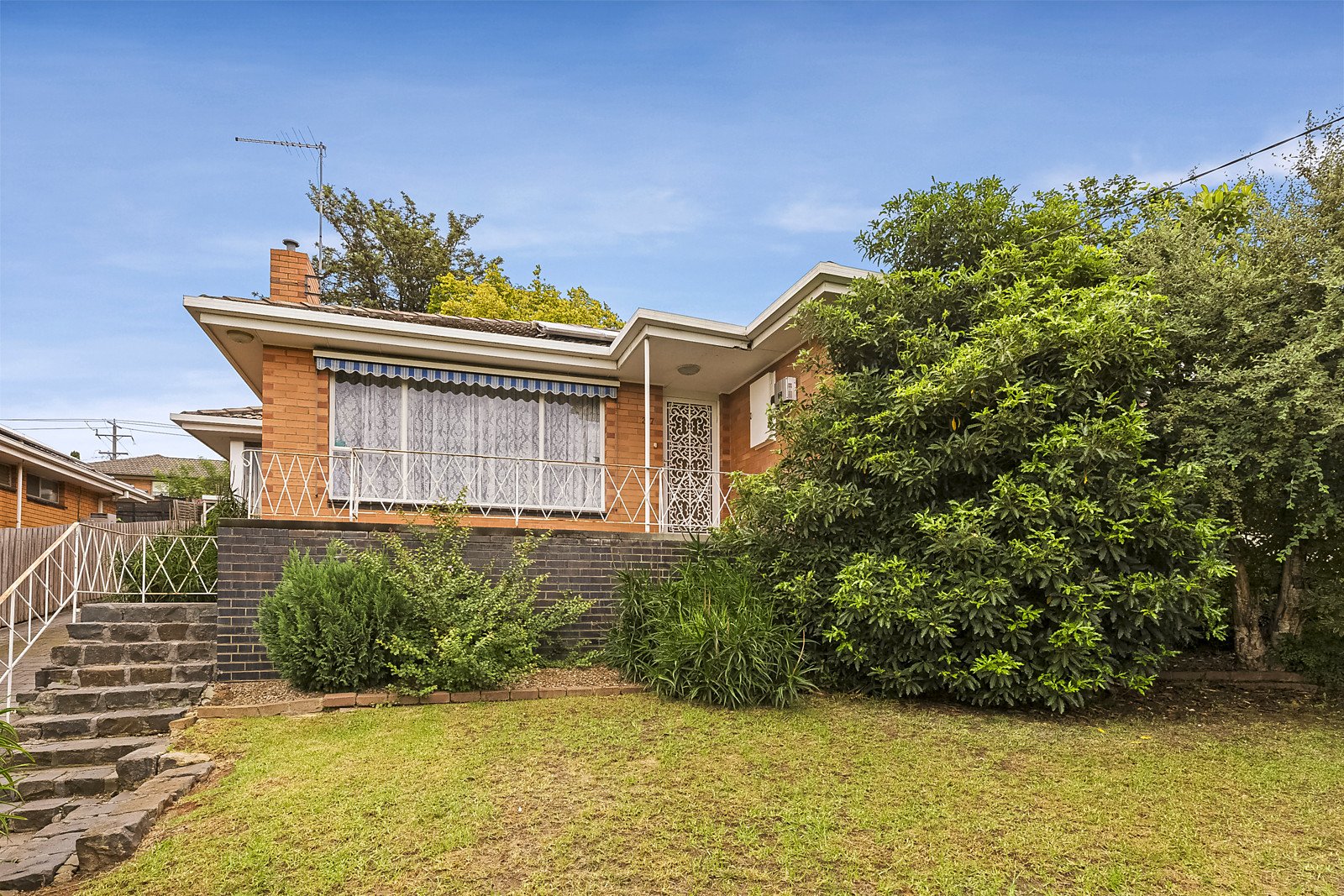 37 Strathnaver Avenue, Strathmore VIC 3041
