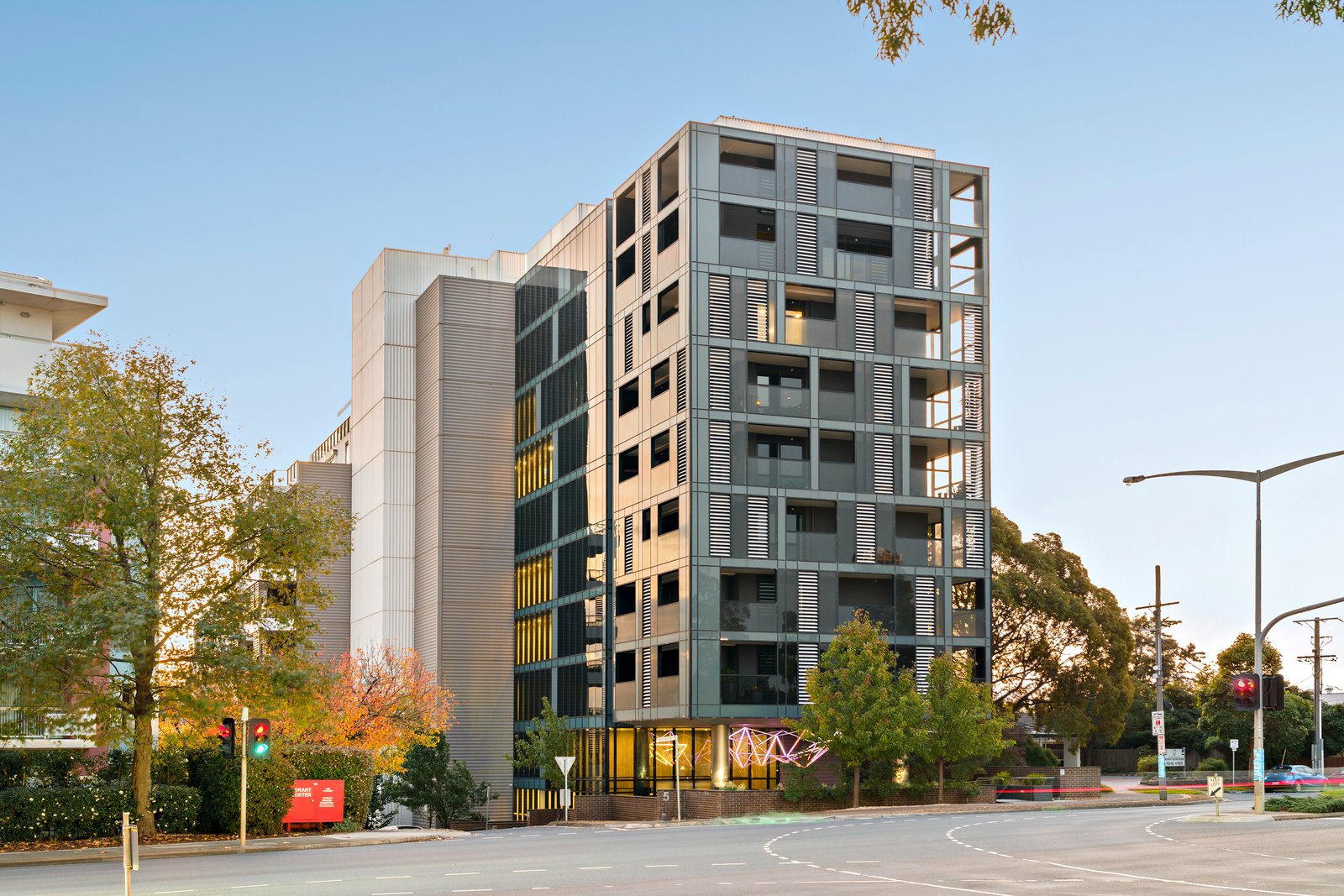 403/5 Sovereign Point Court, Doncaster, VIC, 3108 | RT Edgar