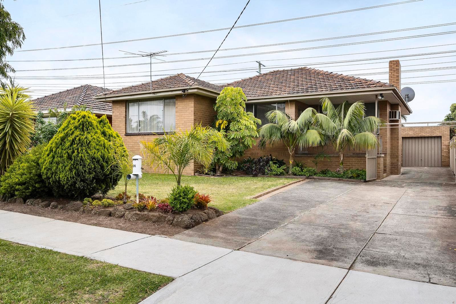 54 Sterling Drive, Keilor East VIC 3033