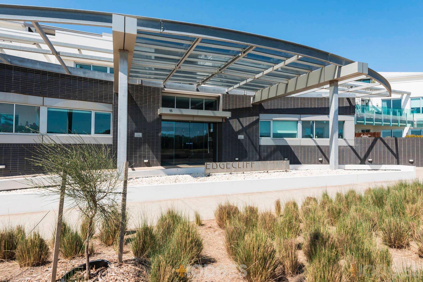 57 / 15 Beach Road Hampton - Hodges