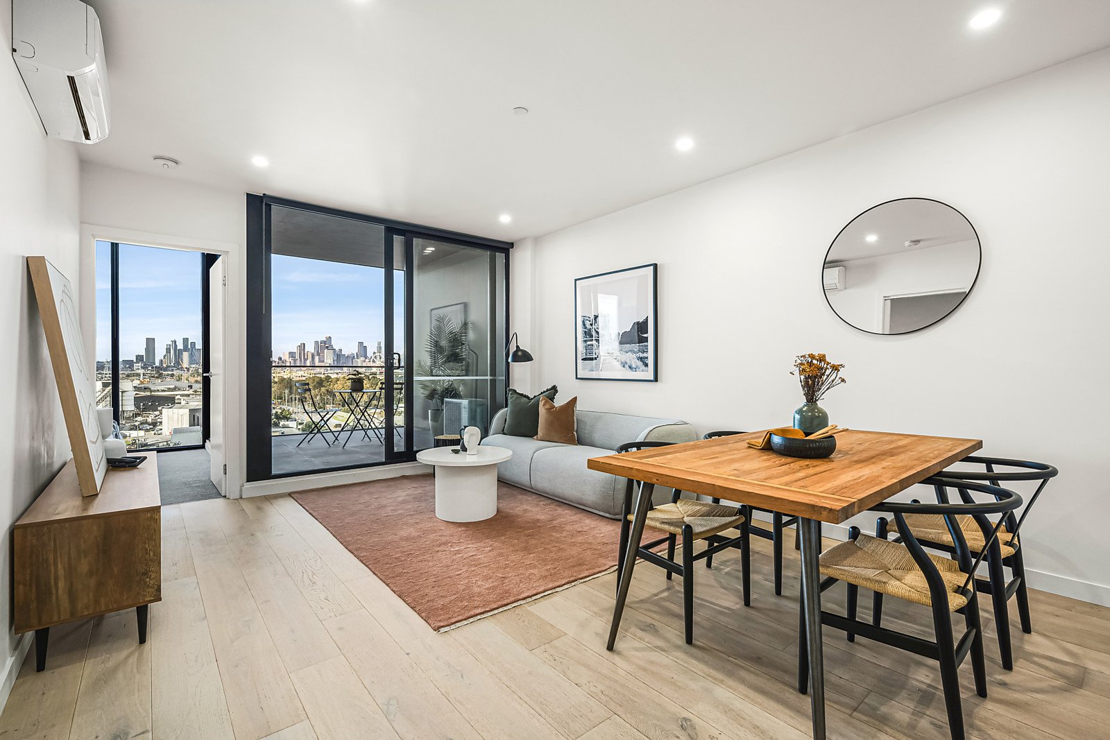 712/2 Joseph Road, Footscray VIC 3011