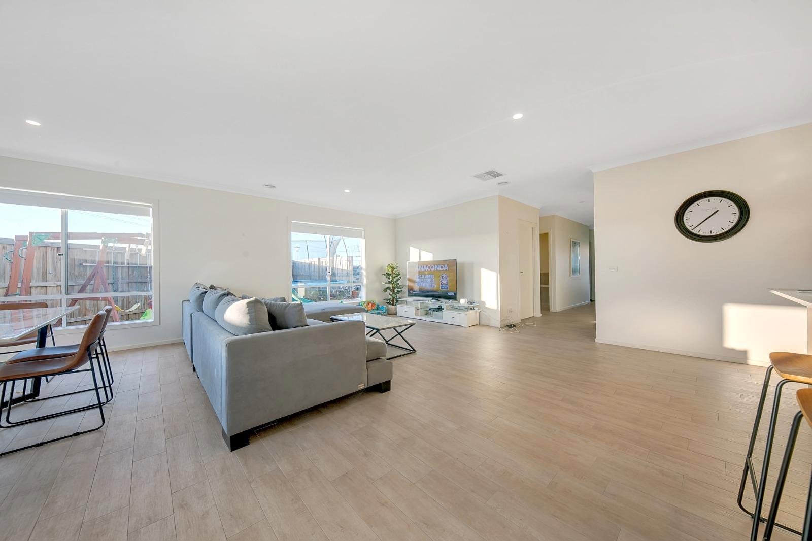 76 Hawking Crescent, Fraser Rise VIC 3336