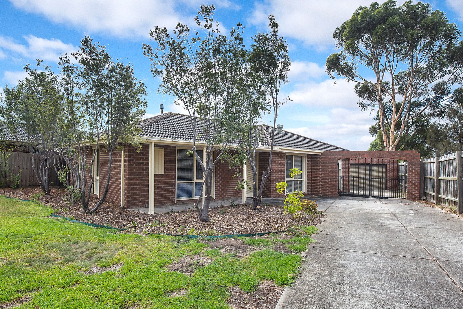 8 Munich Drive, Keilor Downs VIC 3038