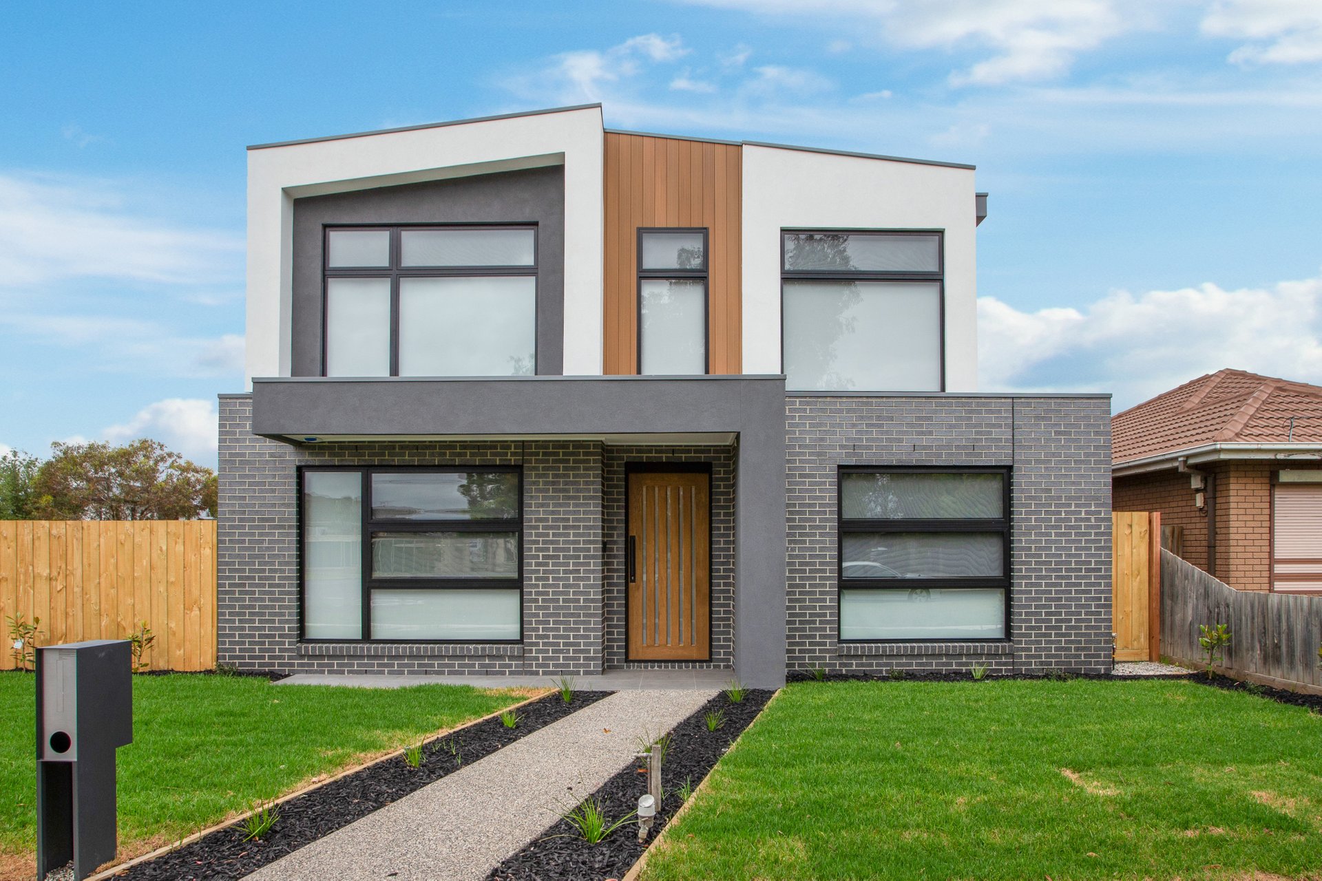 8 Raglan Street, Avondale Heights VIC 3034