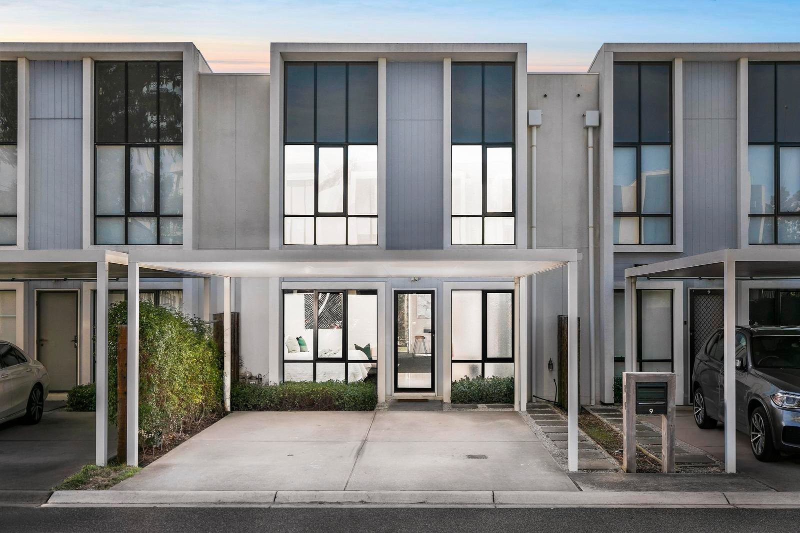 8 Surrey Court, Bundoora VIC 3083