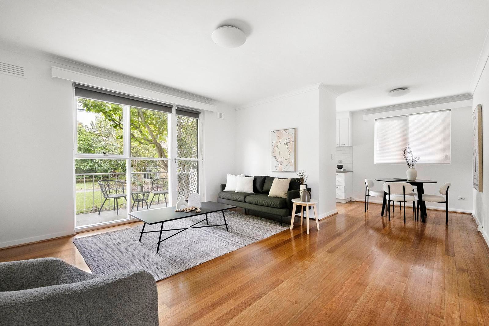 8/31 Leslie Road, Essendon VIC 3040