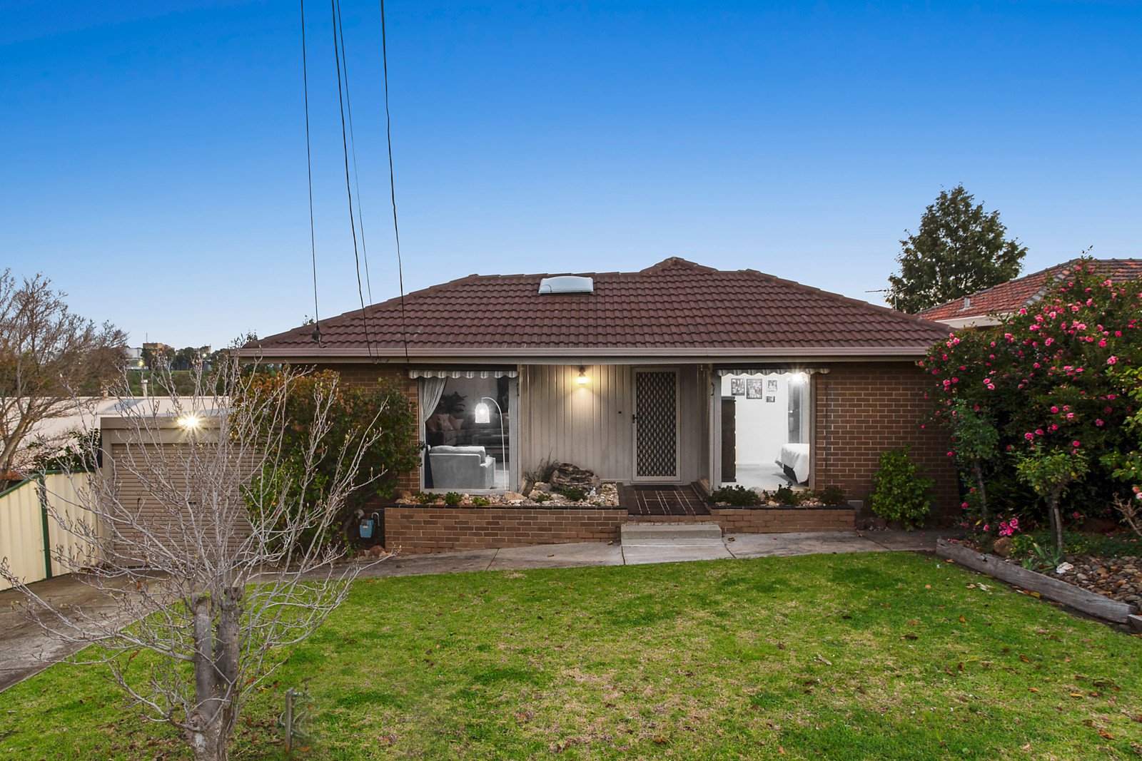 9 Duke Street, Avondale Heights VIC 3034