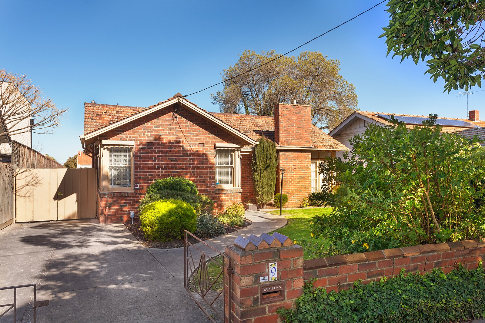 9 Windsor Avenue, Strathmore VIC 3041