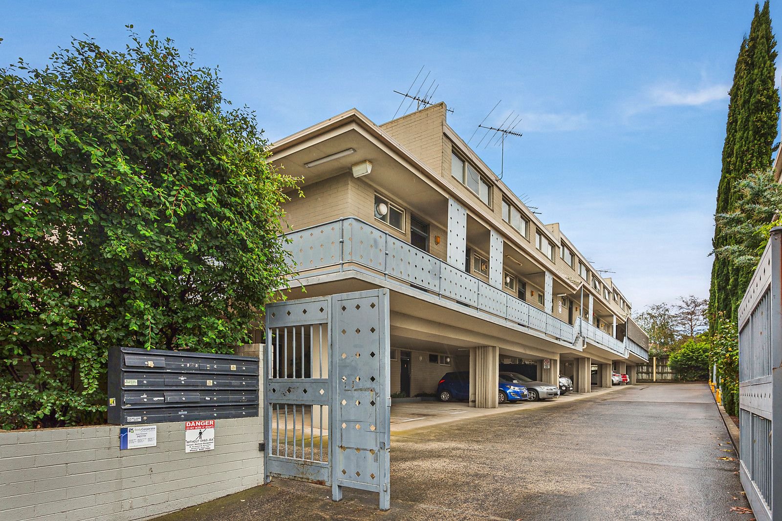 9/992 Mt Alexander Road, Essendon VIC 3040