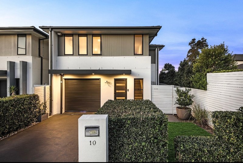 10 Esme Lane Parade, NARWEE NSW 2209