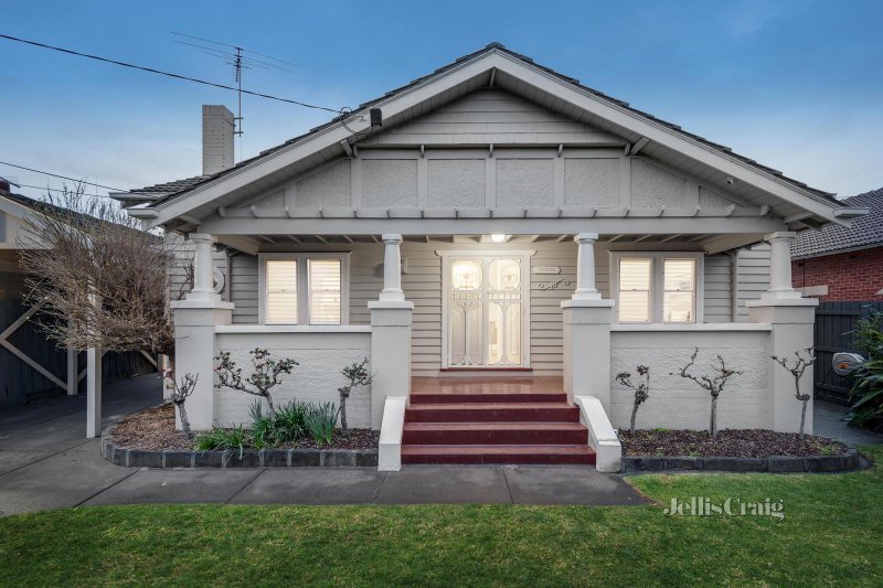 10 Godfrey Street, Bentleigh, VIC 3204 - House for Sale