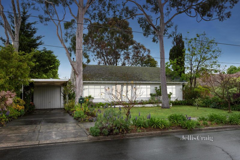 108 St James Road, Heidelberg, VIC 3084 - House for Sale