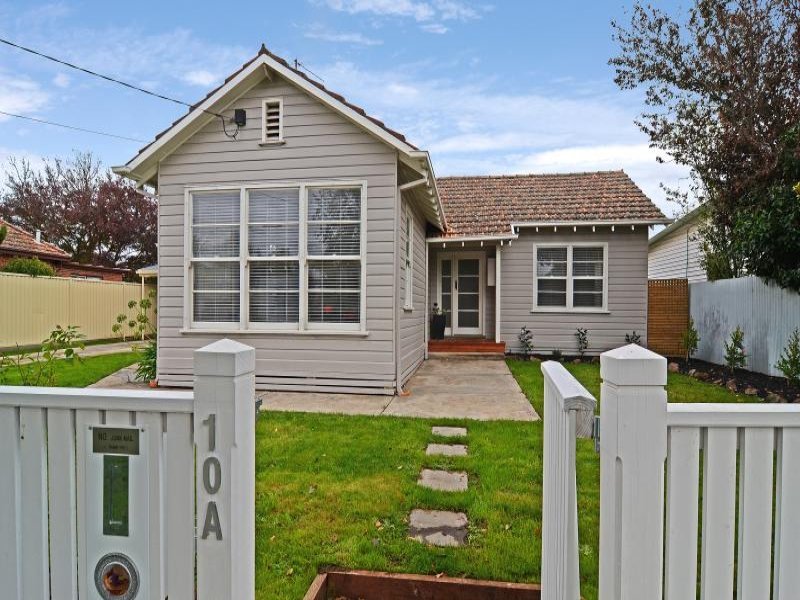 10A Longley Street, Alfredton, VIC 3350 - House for Sale