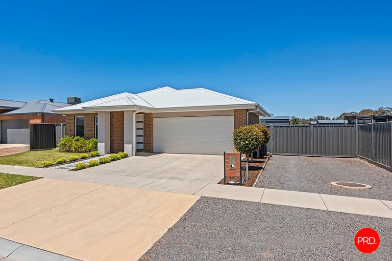 11 Dorset Drive, MARONG VIC 3515
