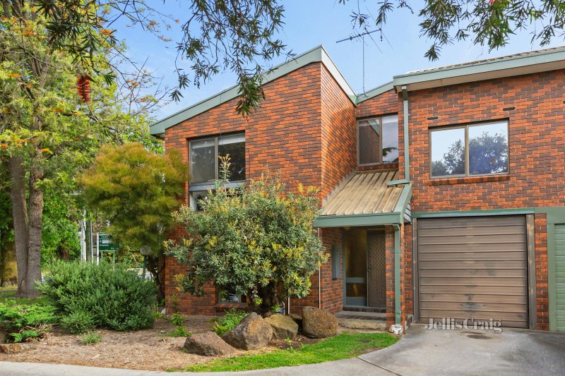 1/196-198 Surrey Road, Blackburn, VIC 3130 - Townhouse for Sale