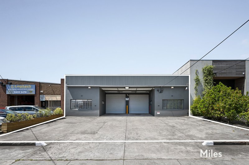 1&2/20 Helen Street, Heidelberg West