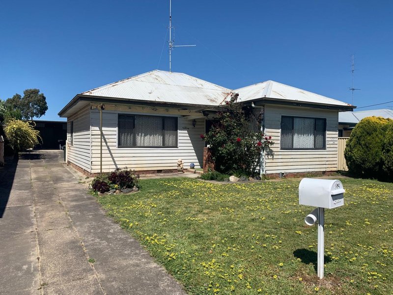 13 Victoria Street, Sebastopol, VIC 3356 - House for Sale