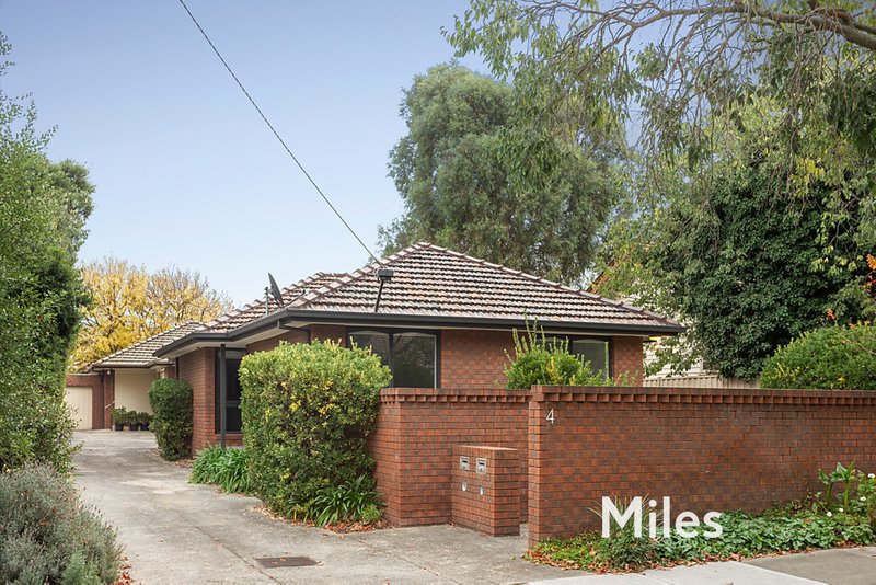 1/4 Fletcher Street, Hawthorn East - 3 bed, 2 bath Unit for Lease