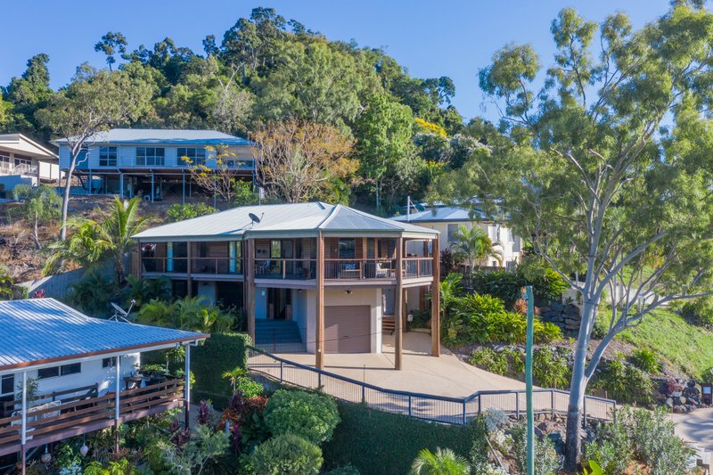 14 Stewart Drive, CANNONVALE QLD 4802