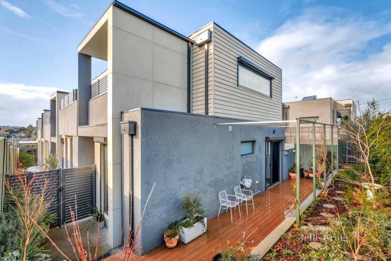 14/31 Xavier Street, Oak Park, VIC 3046 - Townhouse for Sale