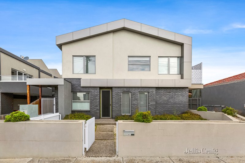 1/5 Queen Street, Essendon, VIC 3040 - Townhouse for Sale