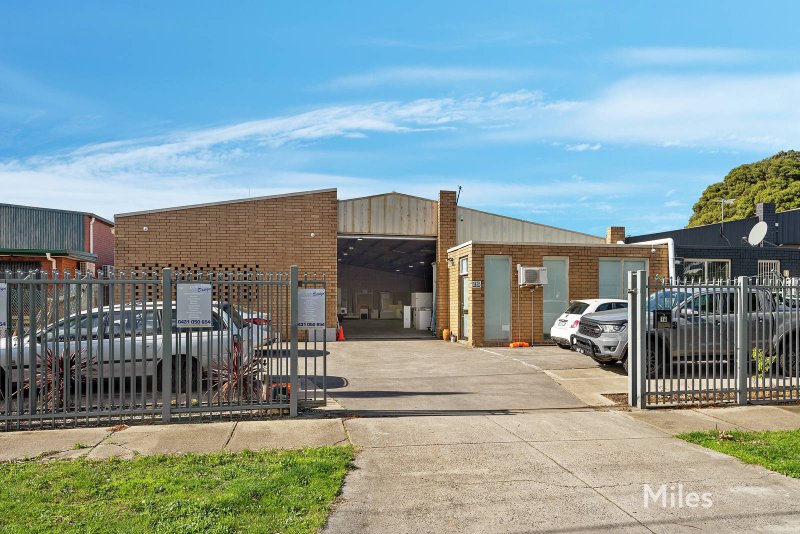 16 Milne Street, Thomastown