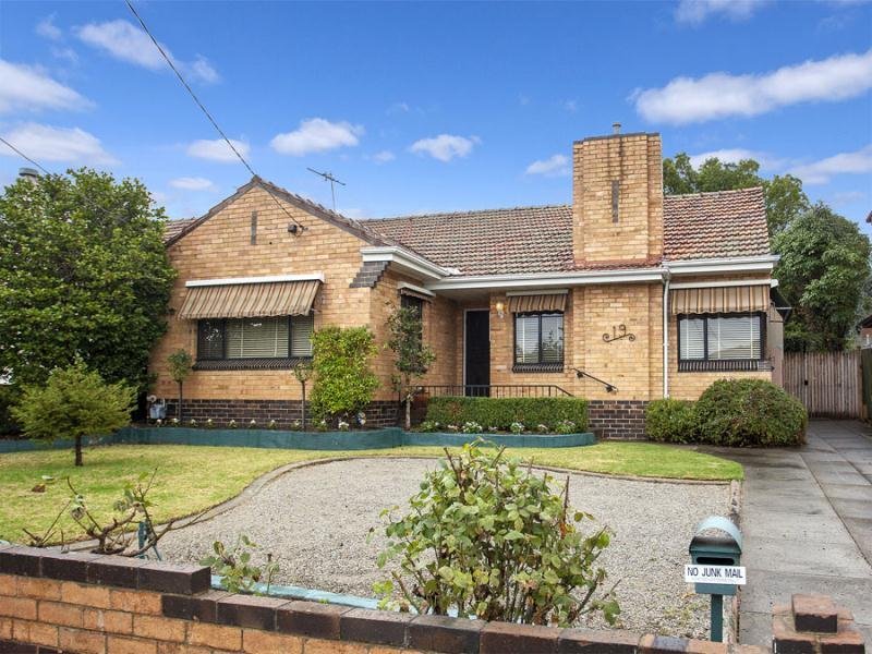 19 Downes Street, Strathmore, VIC 3041 - House for Sale