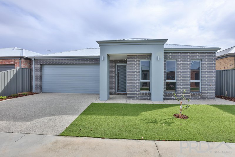 2 Azure Close, IRYMPLE VIC 3498