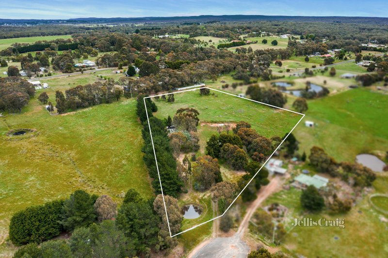21 Barbara Court, Haddon, VIC 3351 - House for Sale