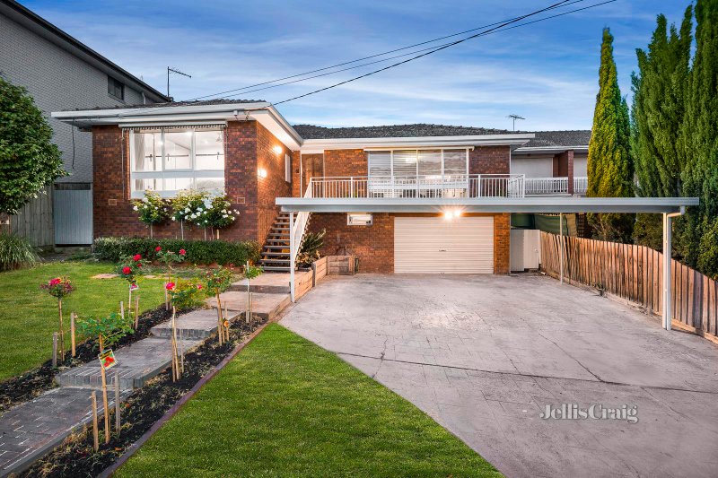 22 Caravelle Crescent, Strathmore Heights, VIC 3041 - House for Sale