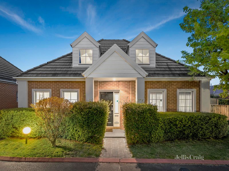 2/2 Daws Road, Doncaster East, VIC 3109 - Townhouse for Sale