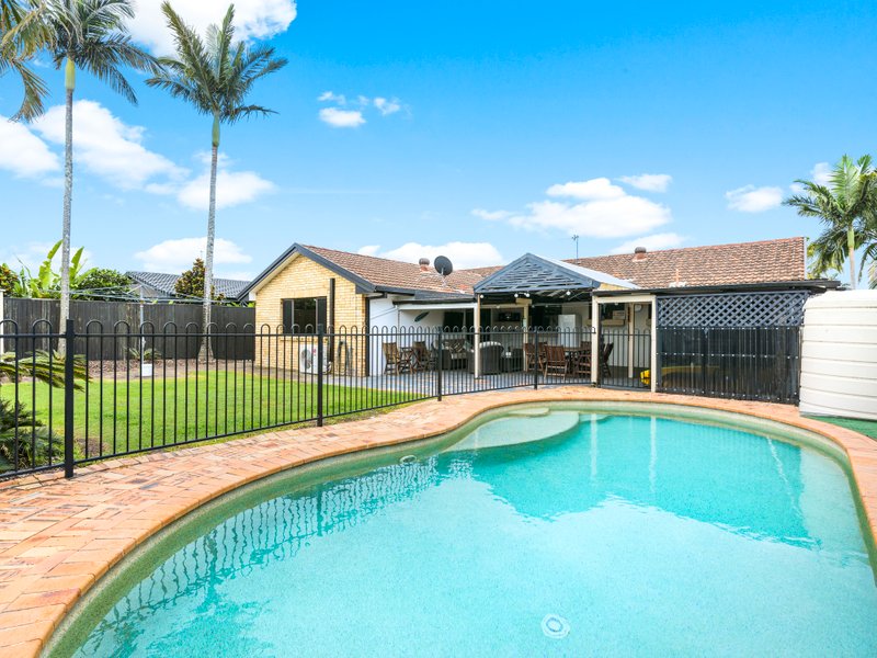 22 SPINDLE Street PALM BEACH QLD 4221