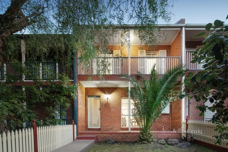 2/5 Ballarat Road, Footscray, VIC 3011 - Townhouse for Sale
