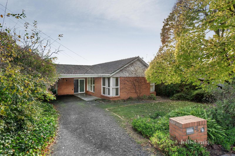 27 Hillview Road, Balwyn North, VIC 3104 - House for Sale