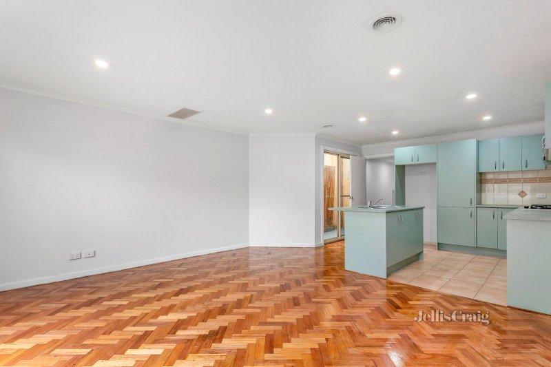 32 Emma Street, Seddon, VIC 3011 - Townhouse for Sale