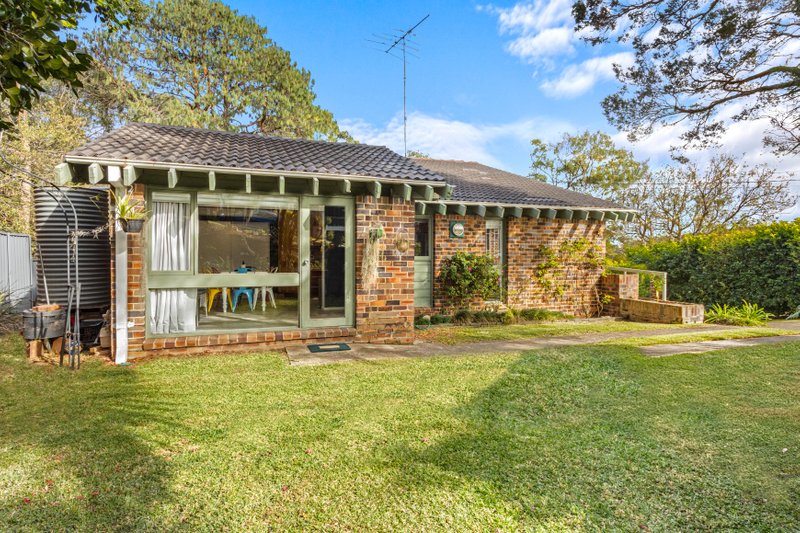 35 Grandview Crescent, LUGARNO NSW 2210