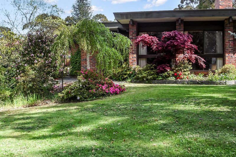 4-6 Brian Road, Woodend, VIC 3442 - House for Sale