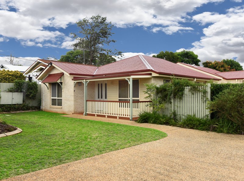 55 Phillip Street SOUTH TOOWOOMBA QLD 4350