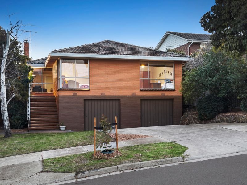 7 Caravelle Crescent, Strathmore Heights, VIC 3041 - House for Sale