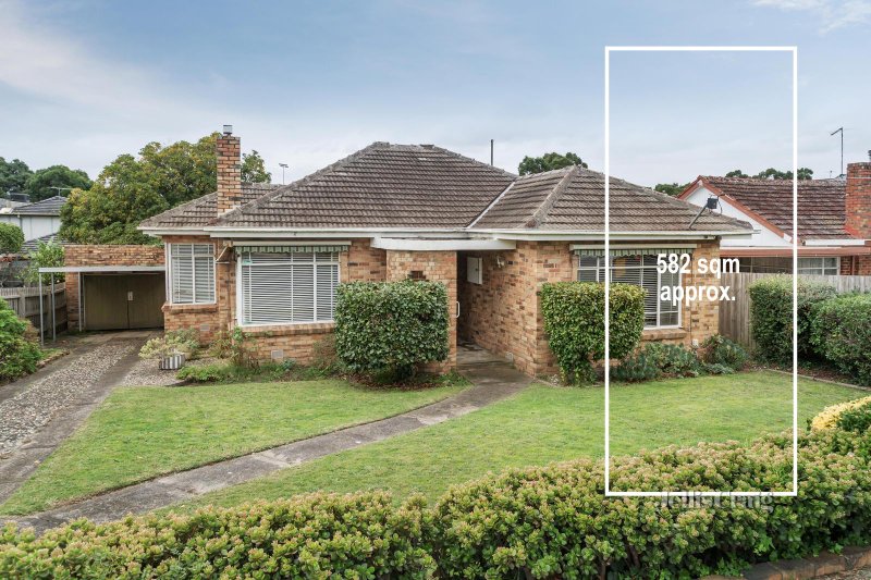 7 Riddle Street, Bentleigh, VIC 3204 - House for Sale