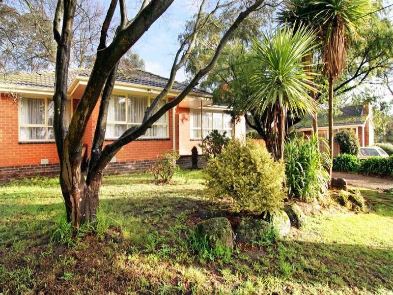 71 Hawthory Road, Mooroolbark, VIC 3138 - House for Sale