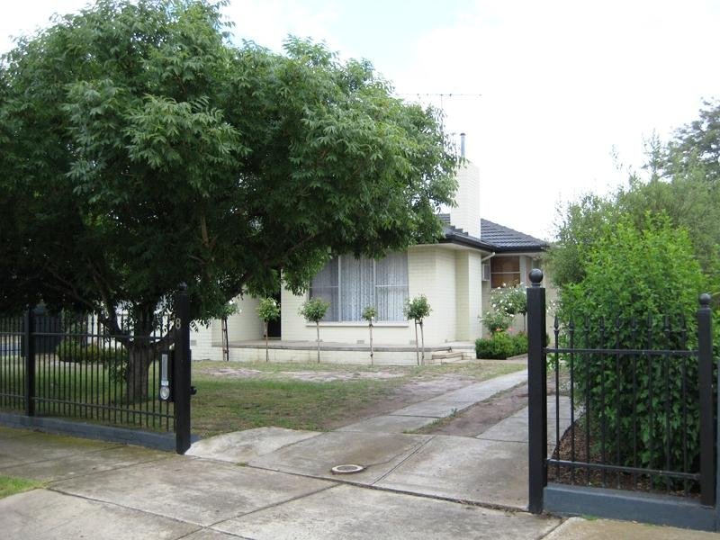 8 Merlin Crescent, Corio, VIC 3214 - House for Sale