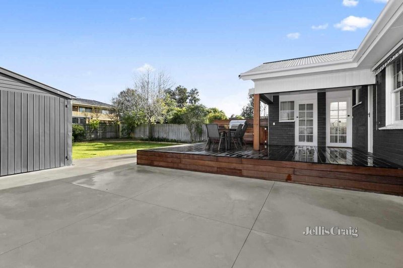 86 Sladen Street, Hamlyn Heights, VIC 3215 - House for Sale