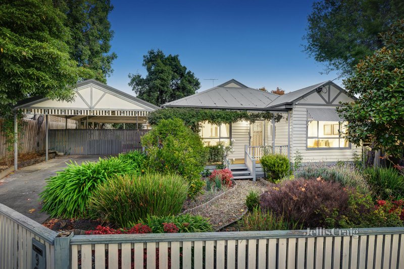 9 Keith Grove, Ringwood, VIC 3134 - House for Sale