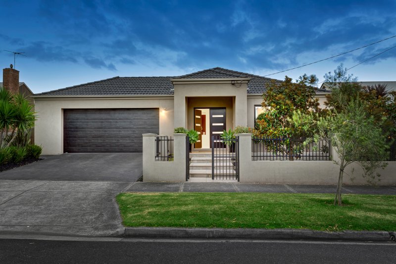 98 Hawker Street, Ivanhoe, VIC 3079 - House for Sale