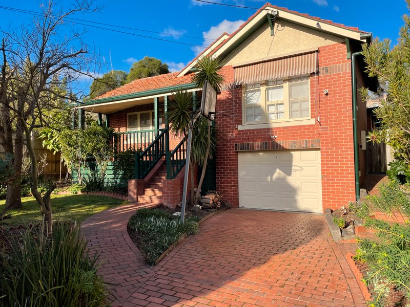 99 The Righi , Eaglemont - 5 bed, 2 bath House for Lease