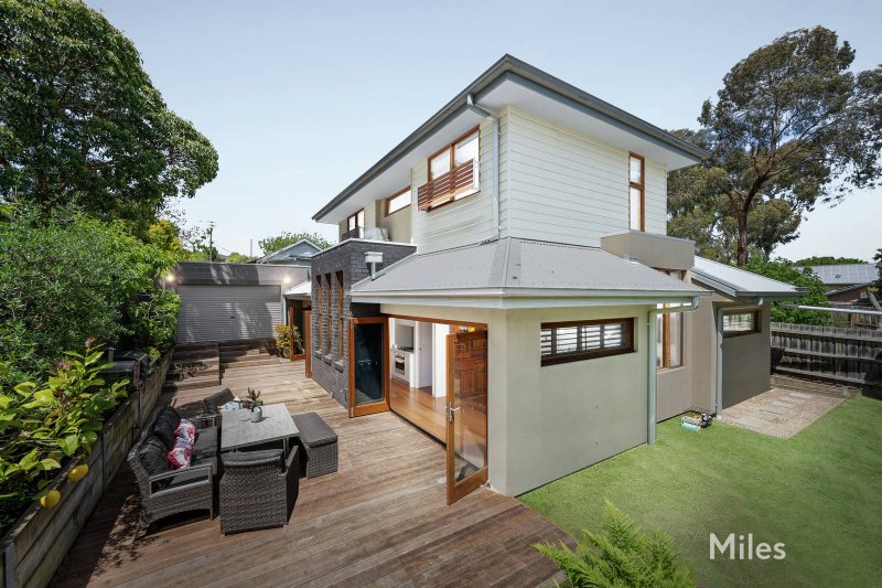 9a Ferguson Street, Macleod - 4 bed, 2 bath House for Sale