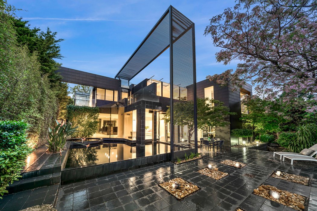 59 Grange Road Toorak 854637 | Marshall White