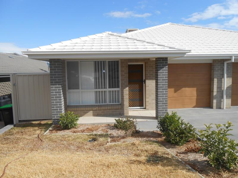 1/21 Mulconda Close TAMWORTH NSW 2340