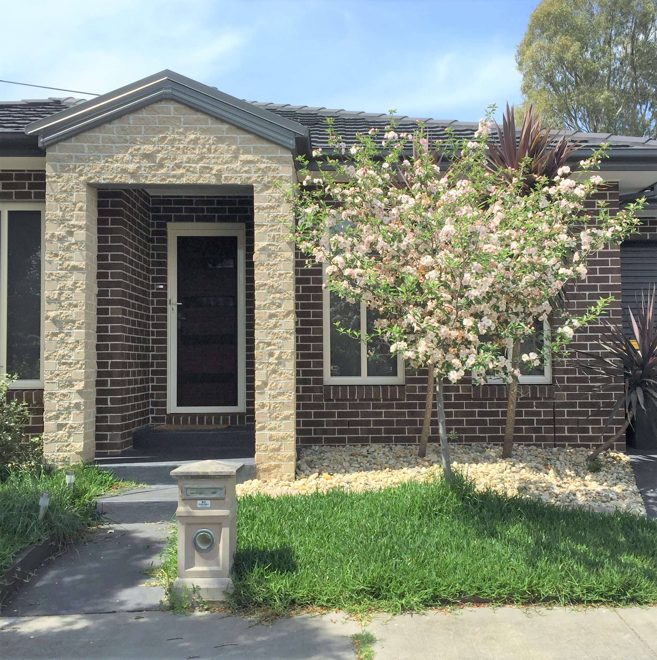 2/10 Railway Parade, CHADSTONE VIC 3148 - Buxton 2020